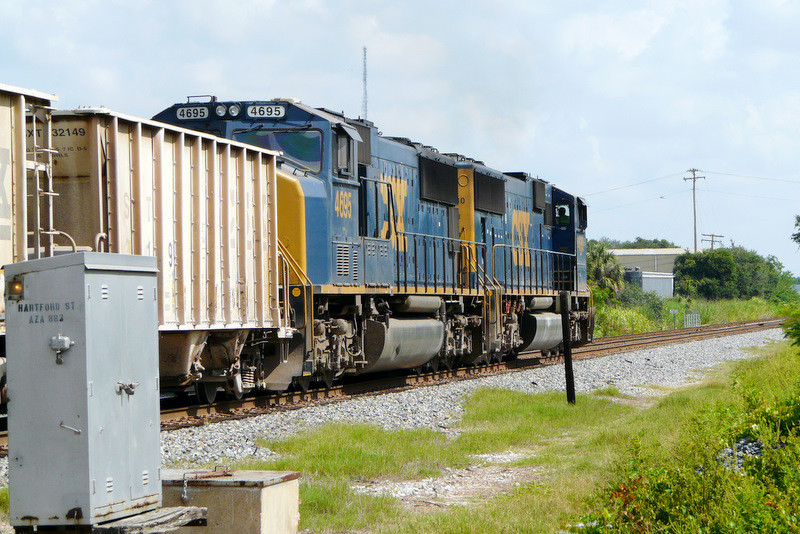 CSX 4695